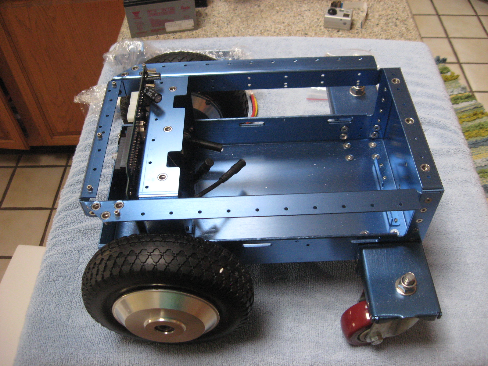 Unboxing and Assembling a Magni Robot | Experimental Learn Ubiquity Robots